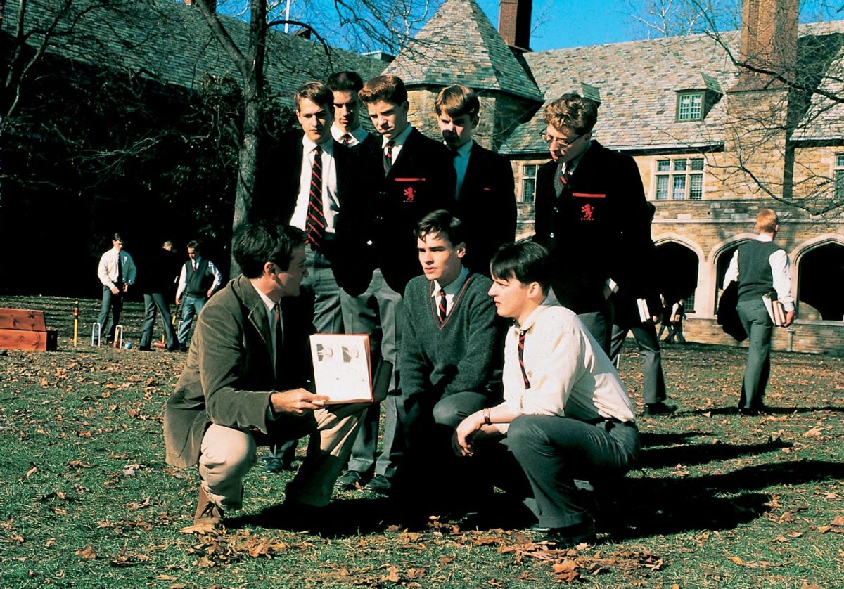 The Interwoven Contrast Technique of the Movie "Dead Poets Society" - iNEWS