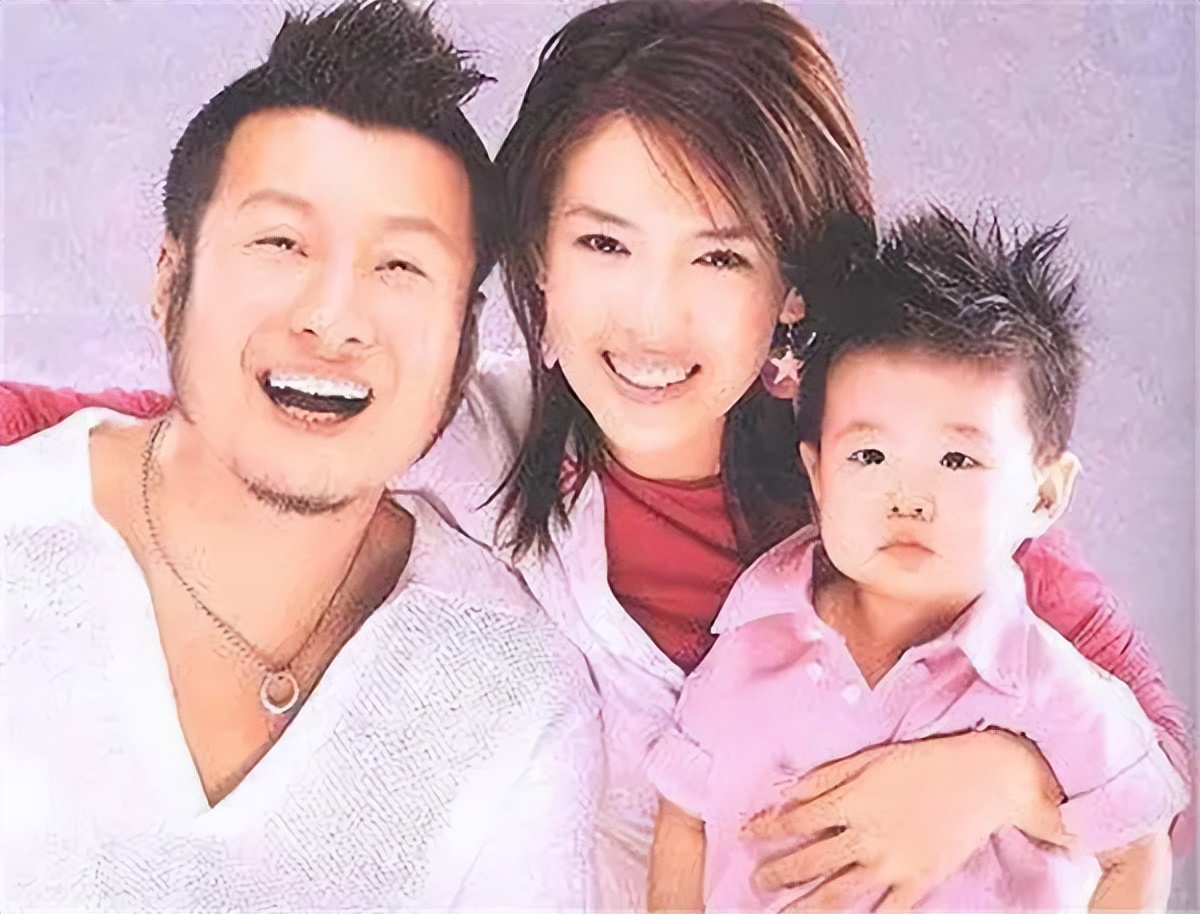 58-year-old Sun Xing revealed a new relationship!Interacted intimately ...