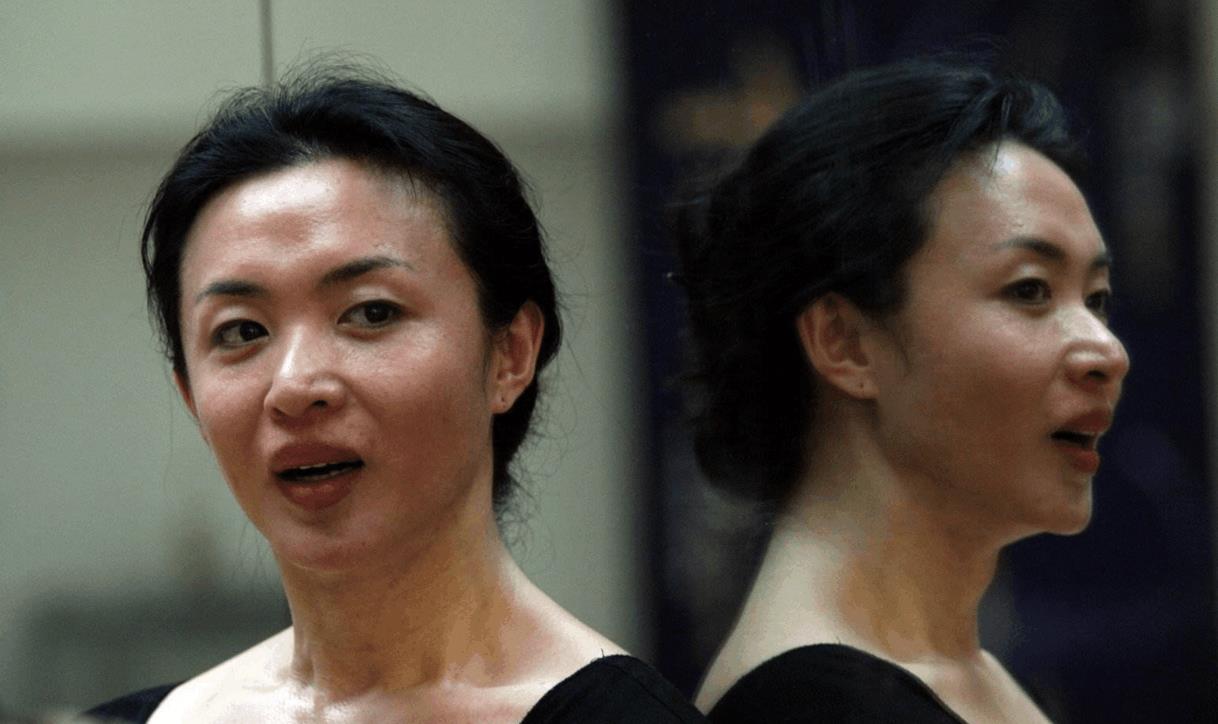 Jin Xing was asked: Did you touch women before you transitioned? Her ...