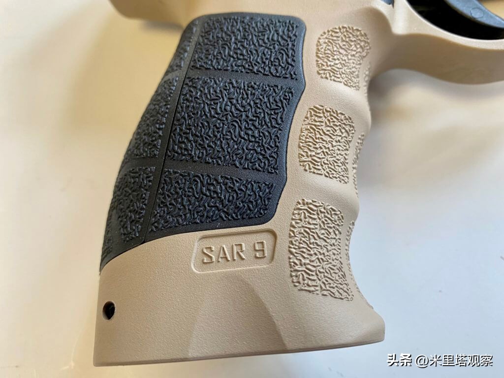 Turkish military standard pistol sar9 - iMedia