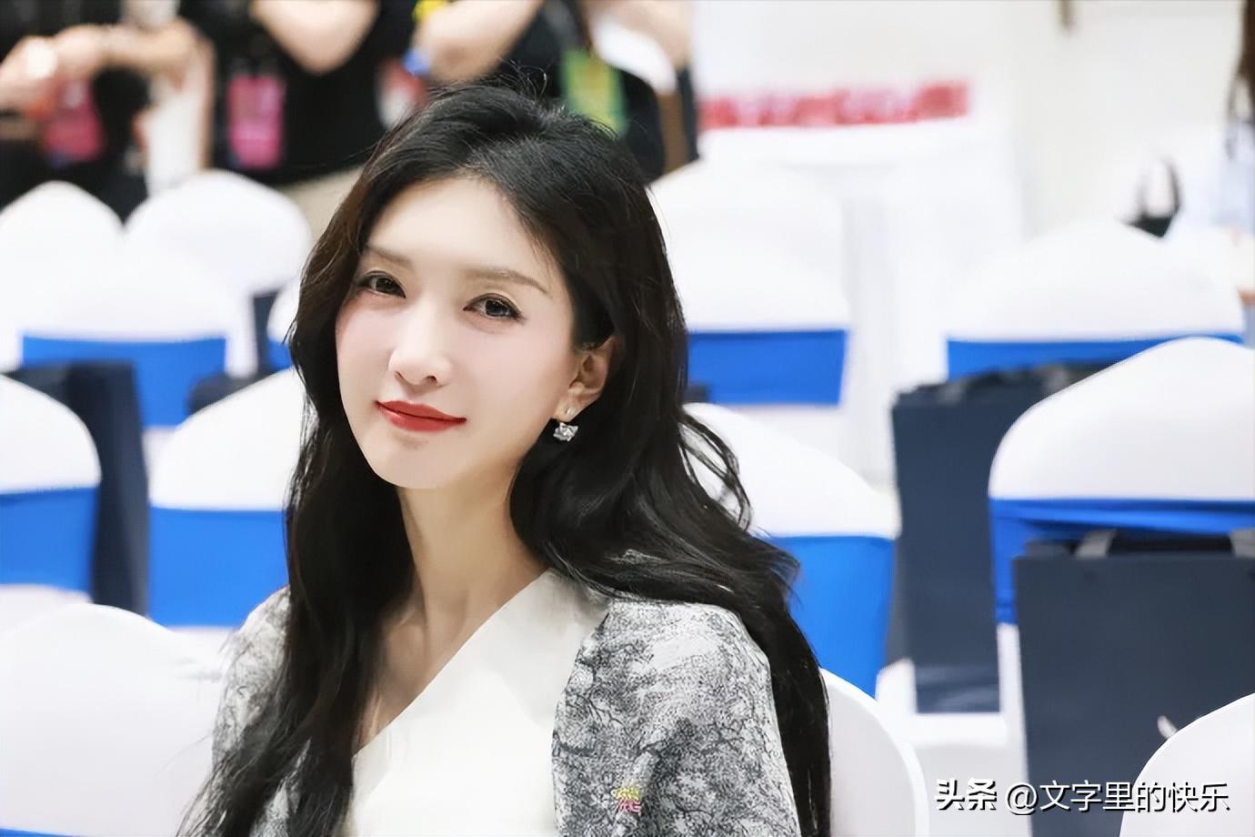 Who will save Jiang Shuying? Chen He, Guan Xiaotong: Do you have to give us a shot? - iNEWS