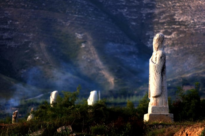 Short-lived Emperor Li Heng: Three of his five sons were emperors, and ...