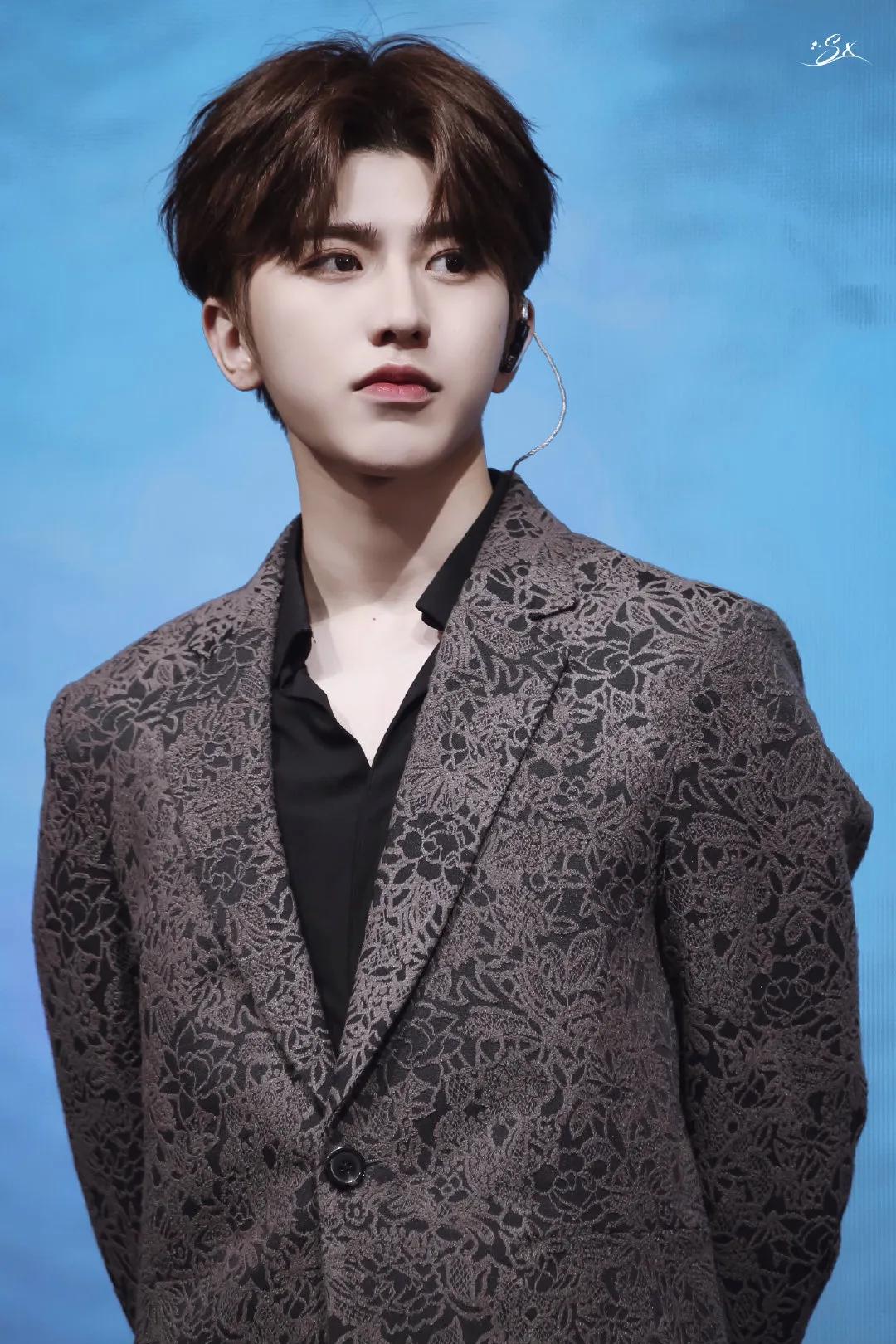 ikun Cai Xukun's true love fan - iNEWS