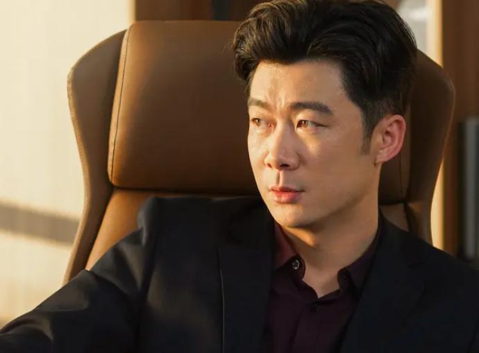 Screenwriter Zhao Dongling, led by Wang Yang, after seeing the heroine ...