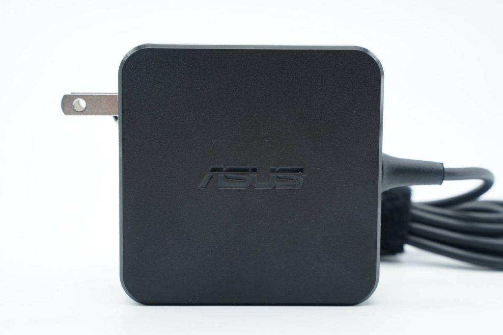How hot are the materials for the copycat version of ASUS fast charging ...
