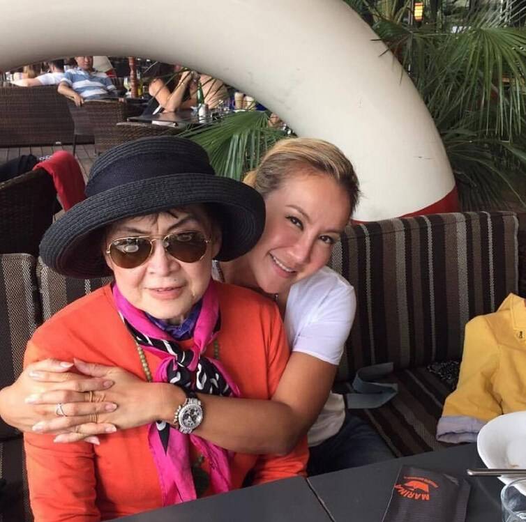 Coco Lee's 86-year-old mother made her first appearance after Li Coco's ...