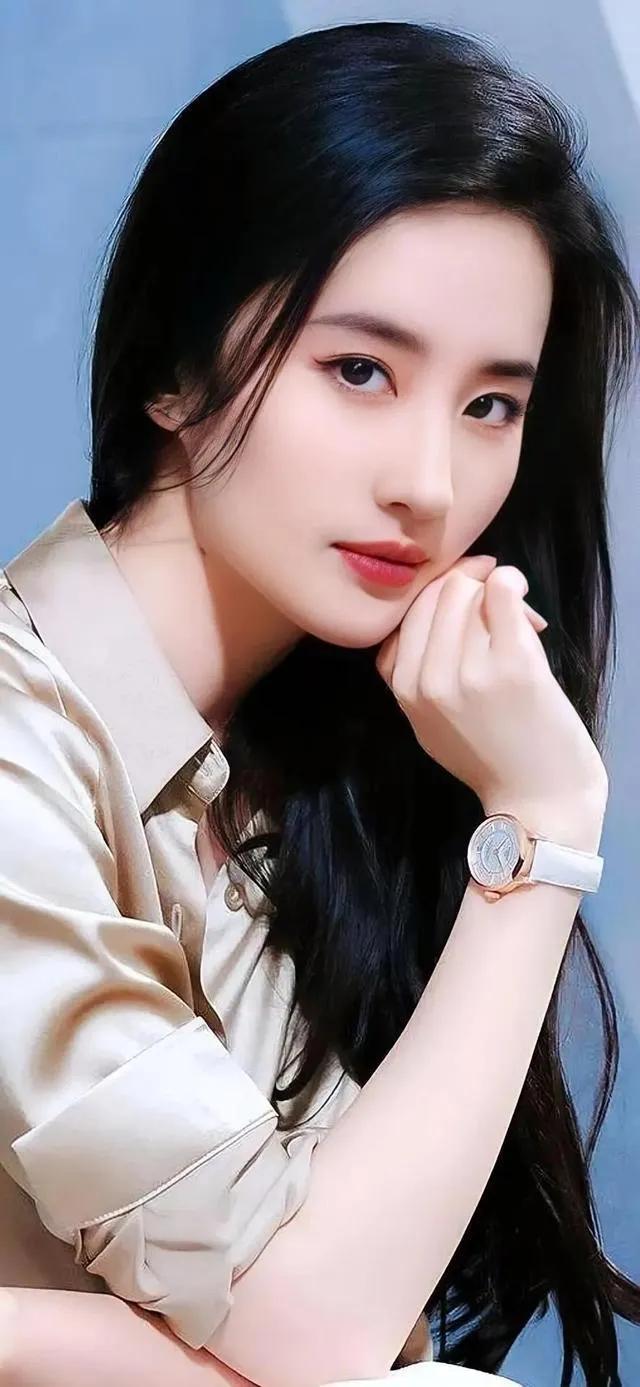 Actor - Liu Yifei - iNEWS