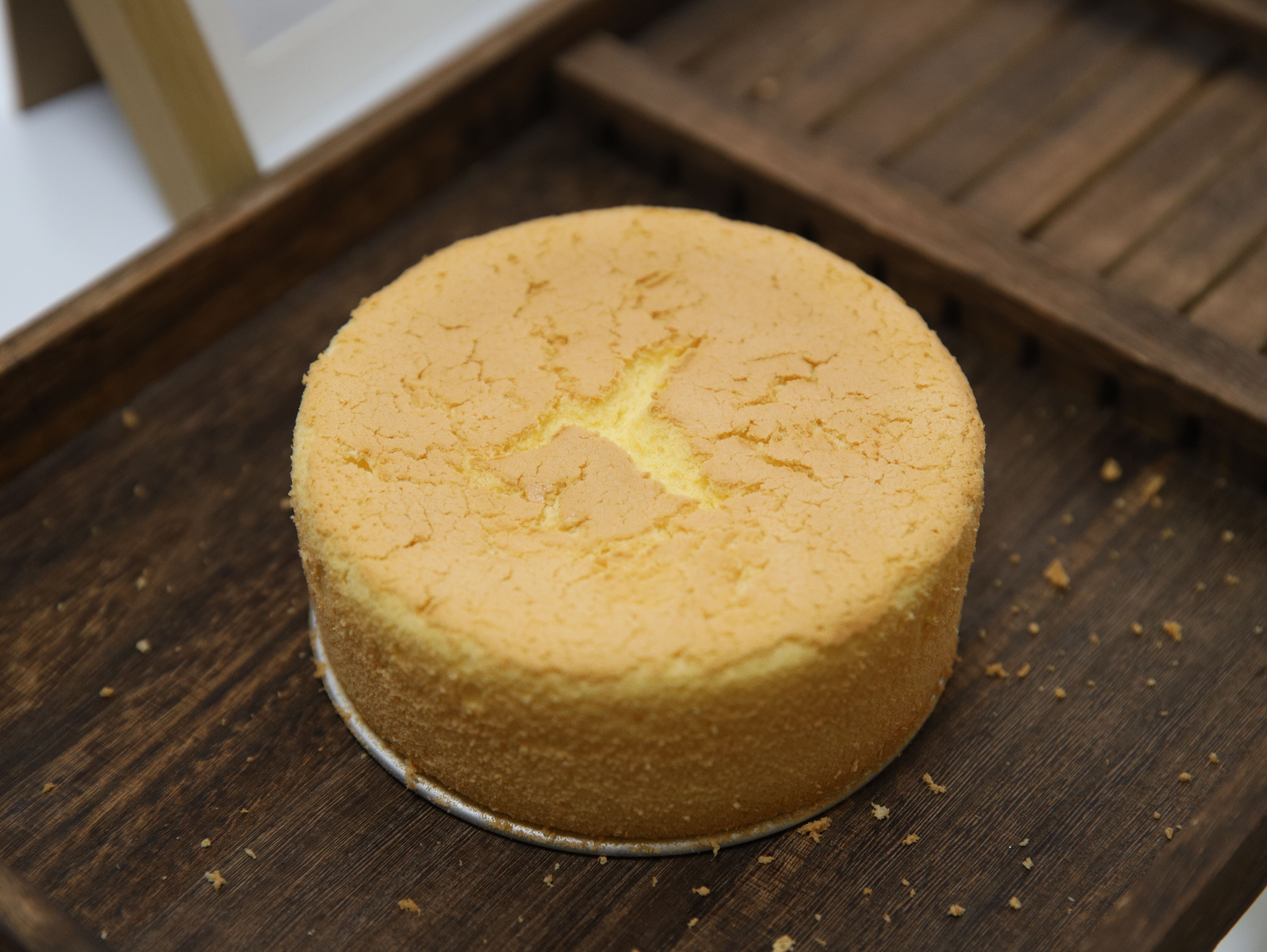 The basic cake embryo can be successful with your eyes closed. It is ...