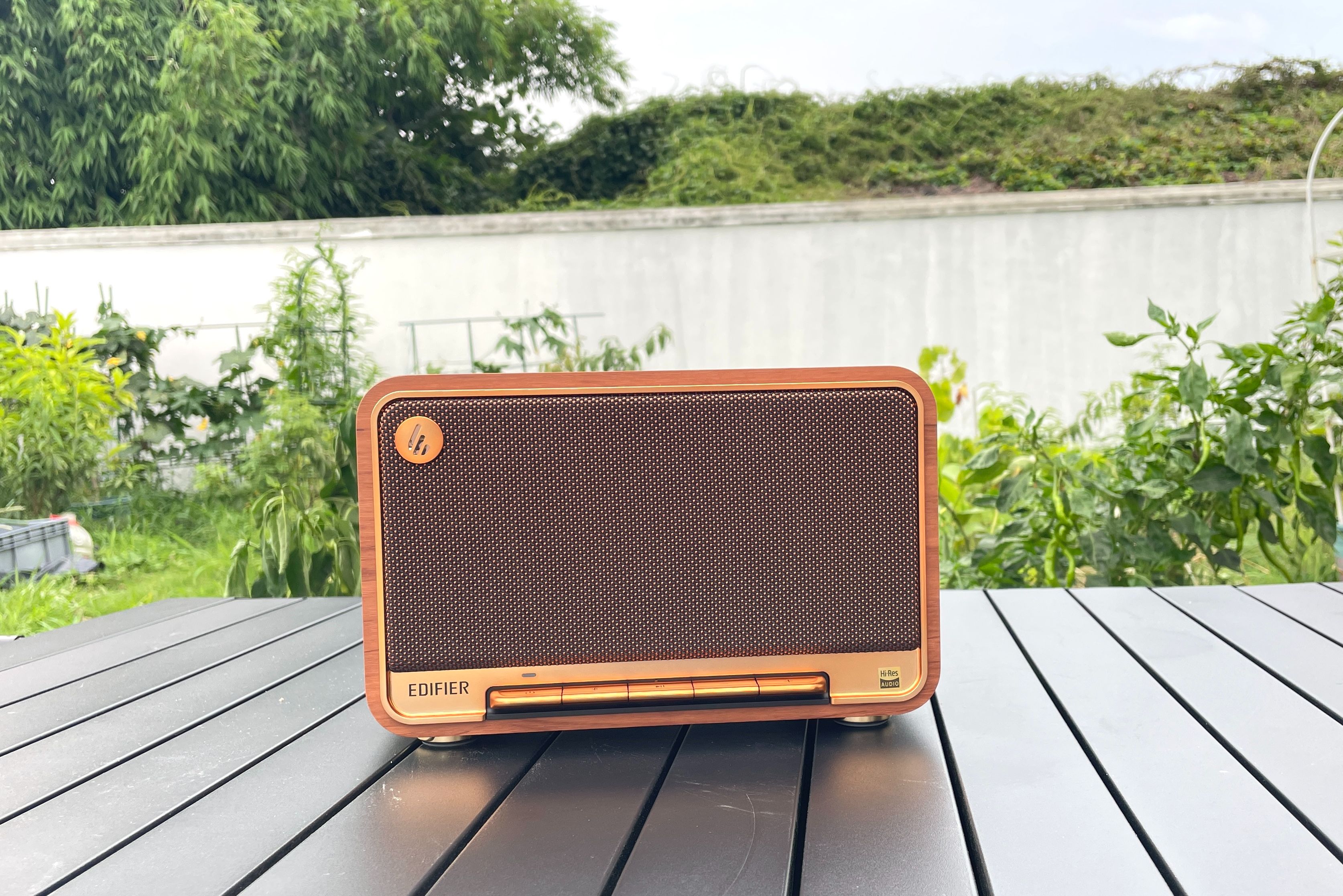 Is Marshall suddenly not fragrant? Edifier M330 Bluetooth Speaker: Can ...