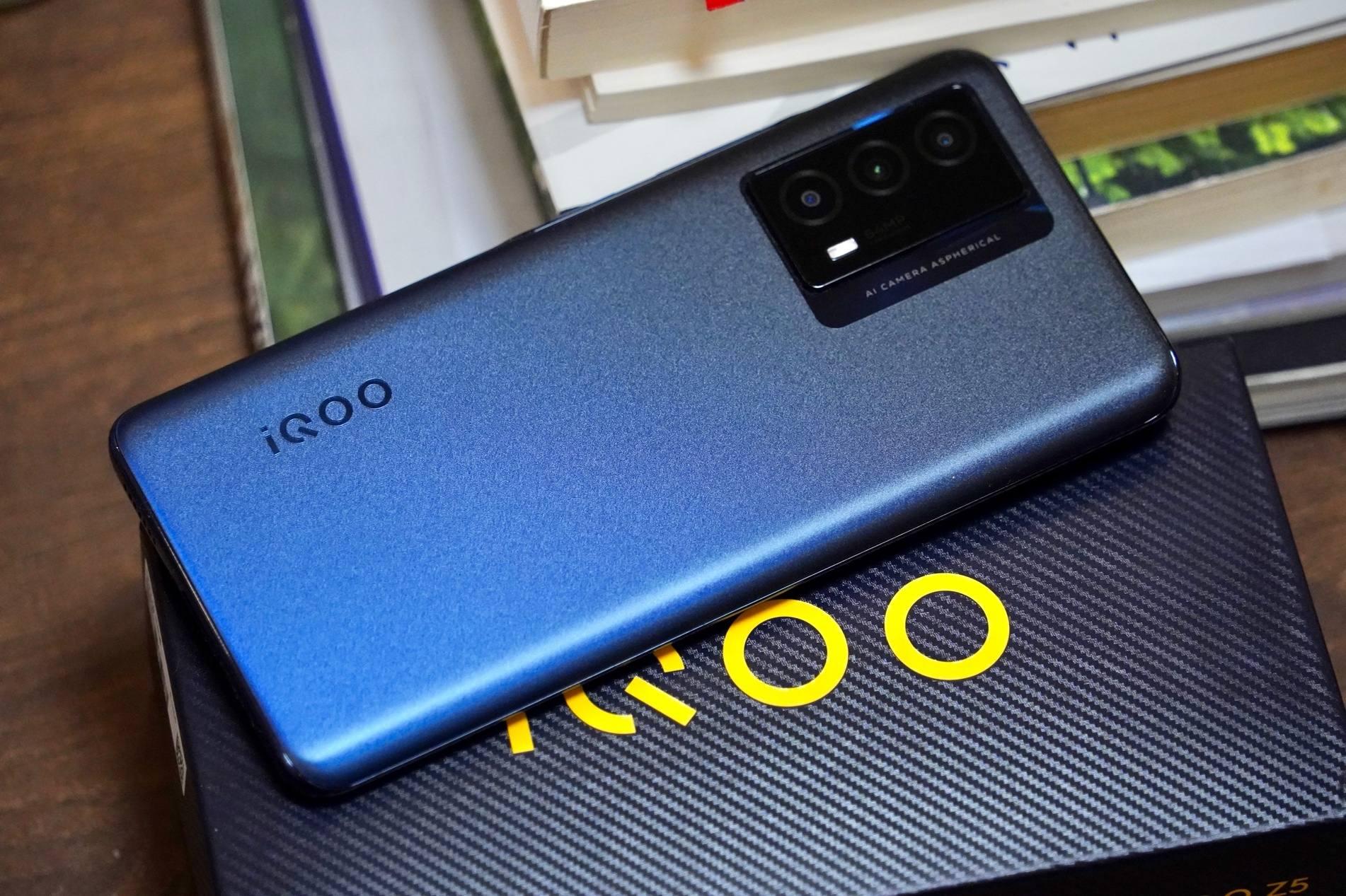 During the Mid-Autumn Festival, the parents changed their mobile phones ...