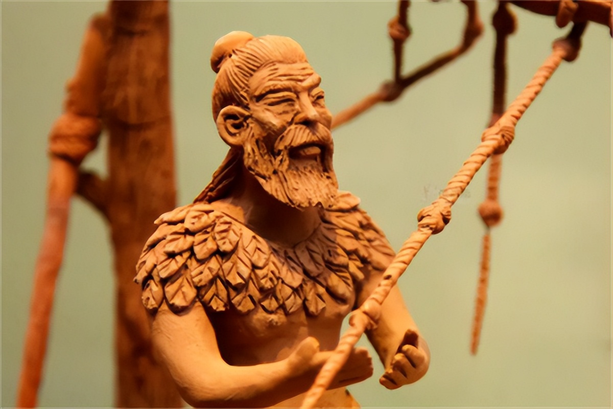 Cangjie coined the word shocking and weeping. Whose dish did he ...