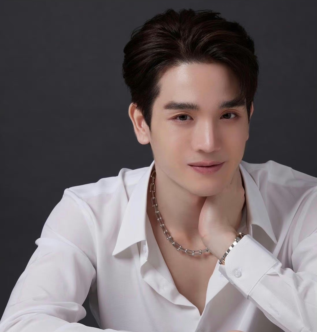 Thai star Tongtong collapsed! Cheating, cheating, eating soft food ...