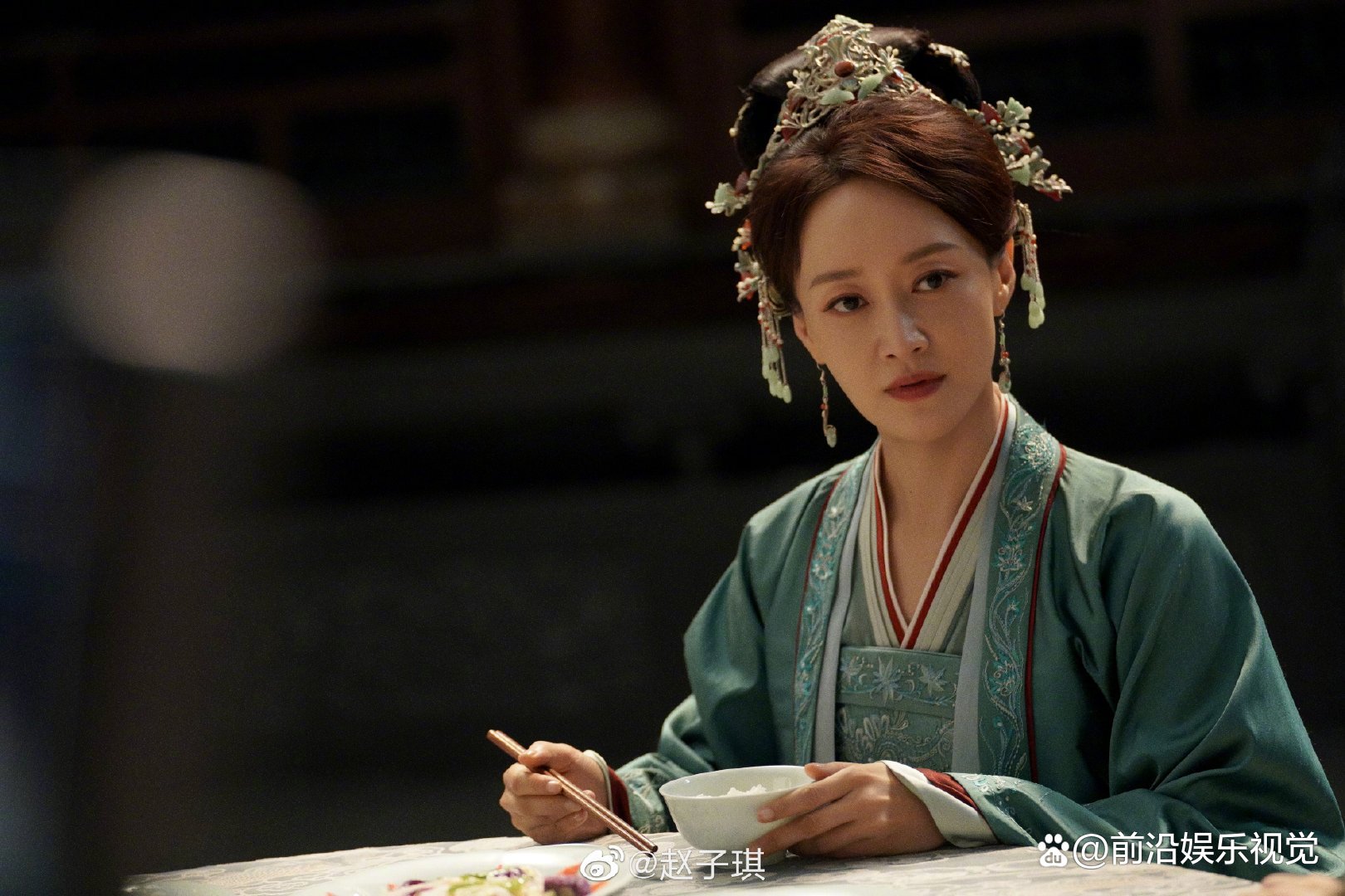 Mother-in-law's ceiling! Zhao Ziqi played Jiang Rou in "Long Wind Crossing", becoming a new ...