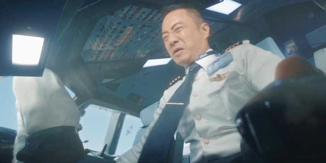 The prototype of Chinese captain Liu Chuanjian: emergency landing in 34 ...