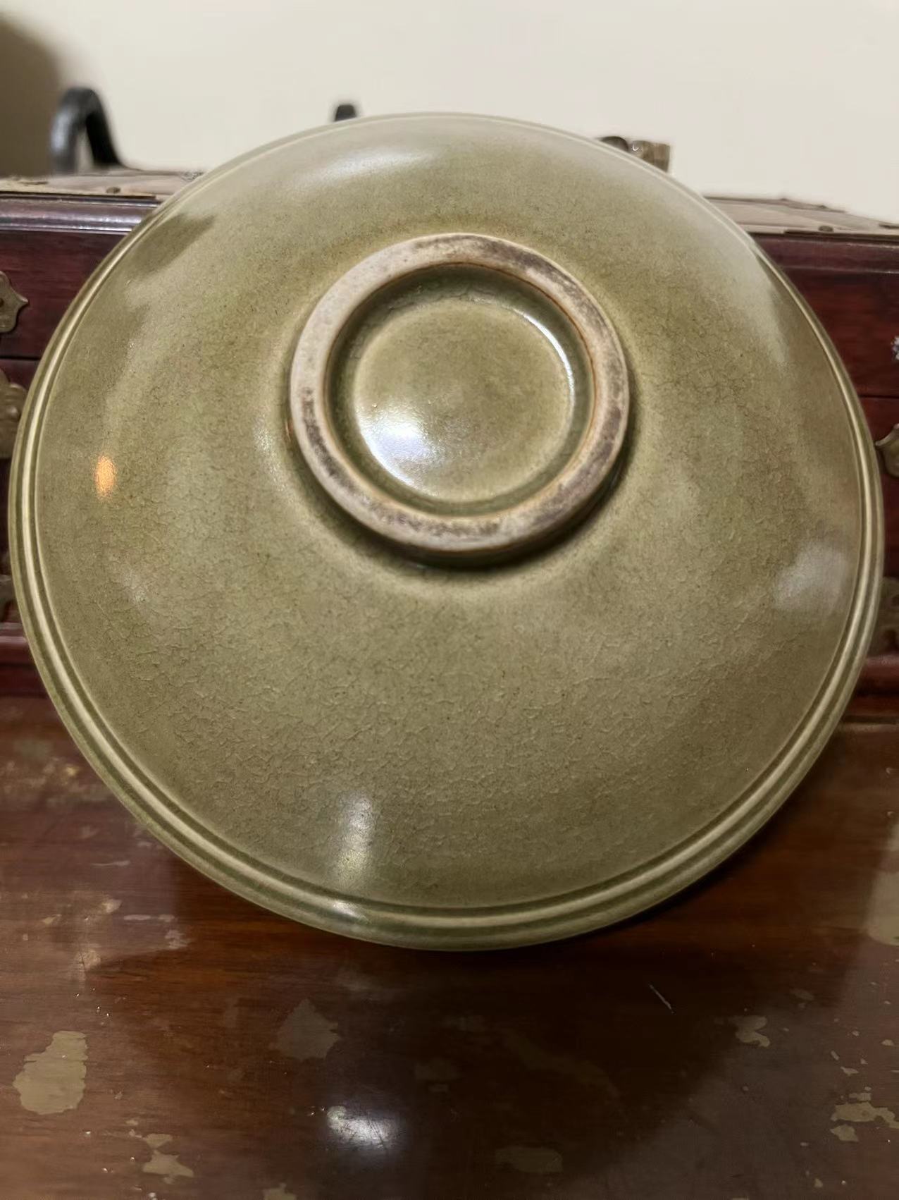 The simple and elegant meaning of the flower bowl carved by Yaozhou ...