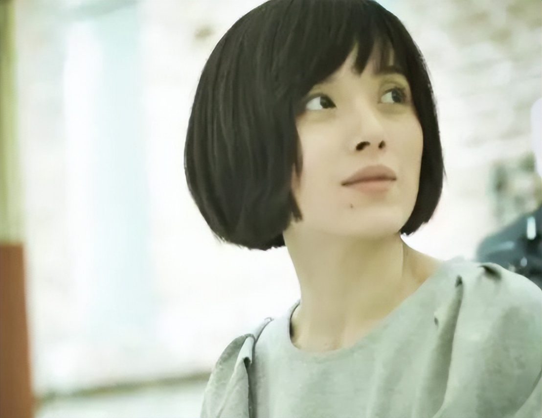 Li Jia: After divorcing a wealthy businessman, she married Jin Dong ...