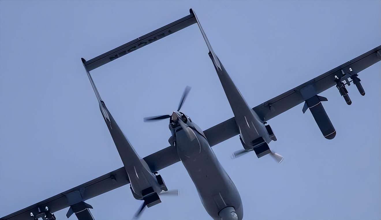 China's "Twin-Tailed Scorpion" UAV Formation Flight Demonstration: A ...