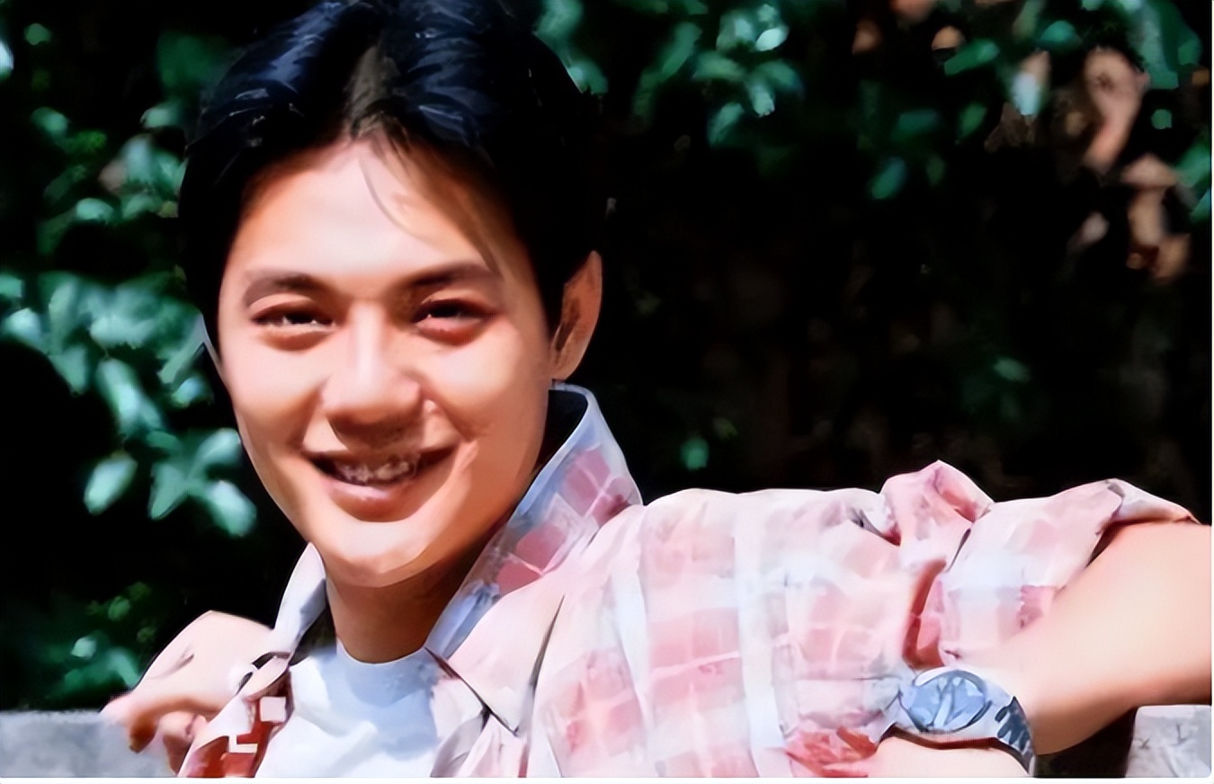 After Fu Pengcheng became famous, he abandoned his wife and son, left ...