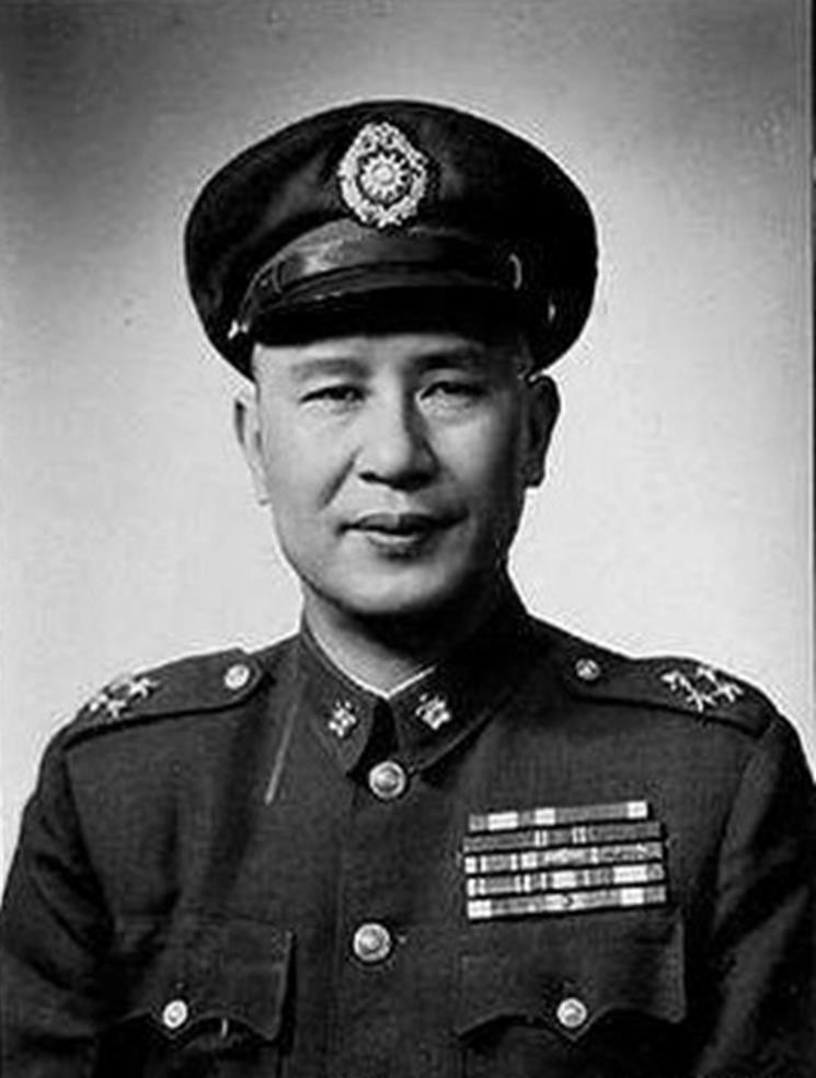 Bai Chongxi succeeded in defeating Lin Biao and Siping, and wanted to ...