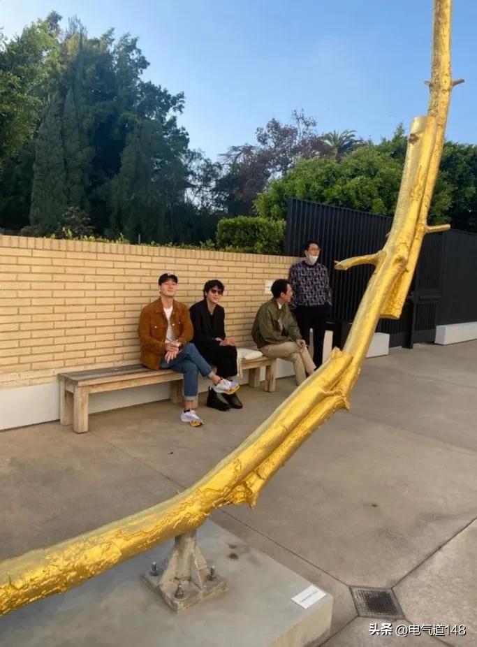 A chaebol who is not as beautiful as a star!Lin Shiling is in the same ...