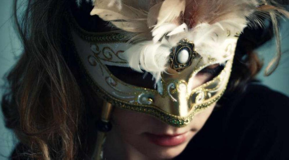 The most extravagant and mysterious masquerade in history - the ...