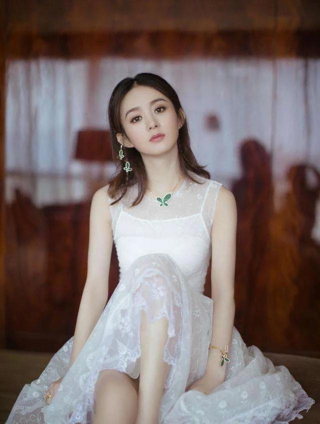 31-year-old Zhao Liying, 32-year-old Yang Mi, 38-year-old Huo Siyan, all are not as good as her ...