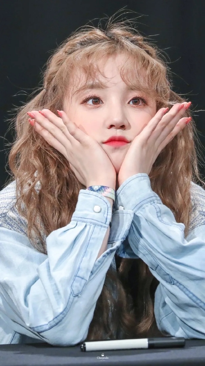 Song Yuqi's head portrait - iMedia