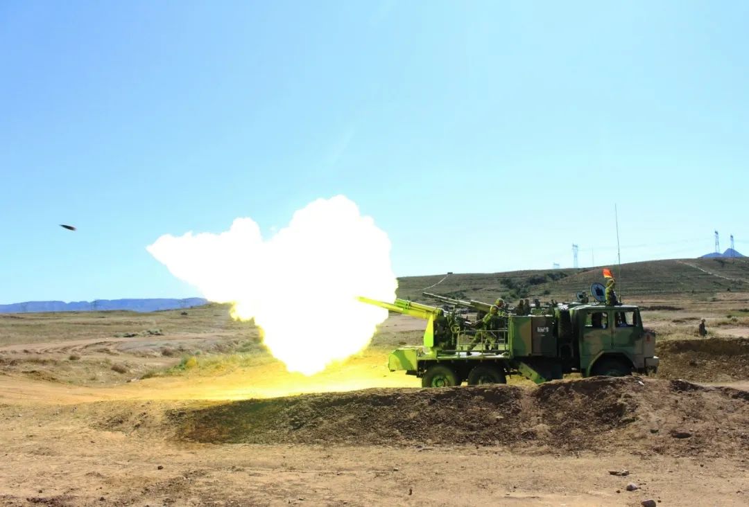 The accuracy of China's smart artillery reaches decimeters! Hitting the ...