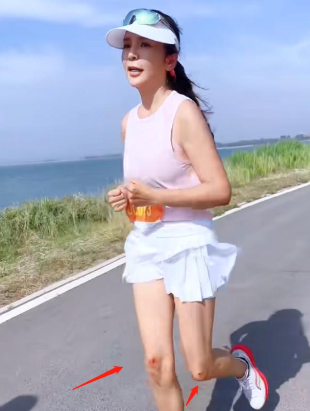 CCTV's Zhu Xun ran a half-marathon regardless of his body, his schedule was unstable and he fell ...