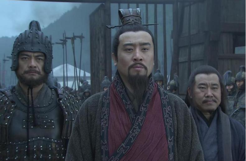 Why did Liu Bei ignore Zhao Yun before he died and gave Li Yan the military power? A year later ...
