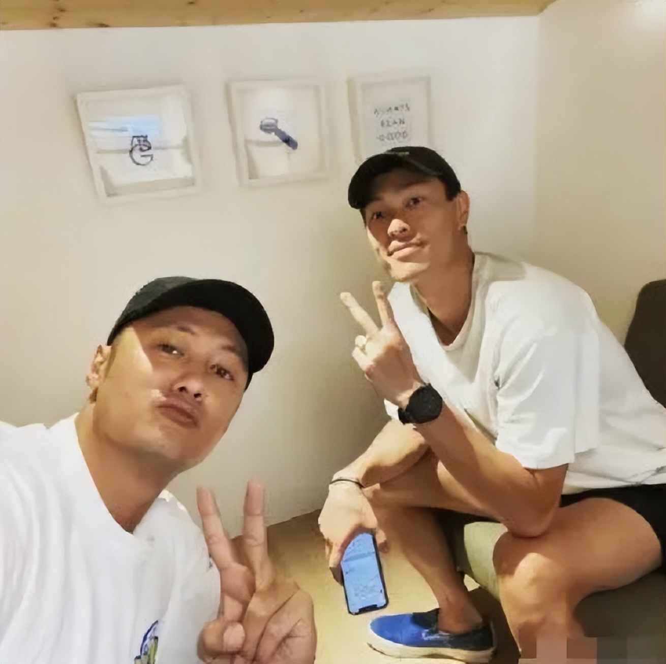 Eason Chan and You-Ning Yang met in private, Shawn Yue could not be ...