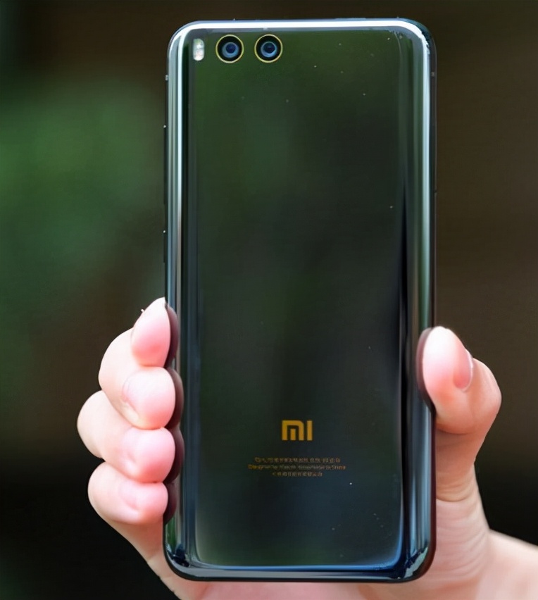 Interpreting the history of Xiaomi Mi 6 becoming a nail user, can 12 ...