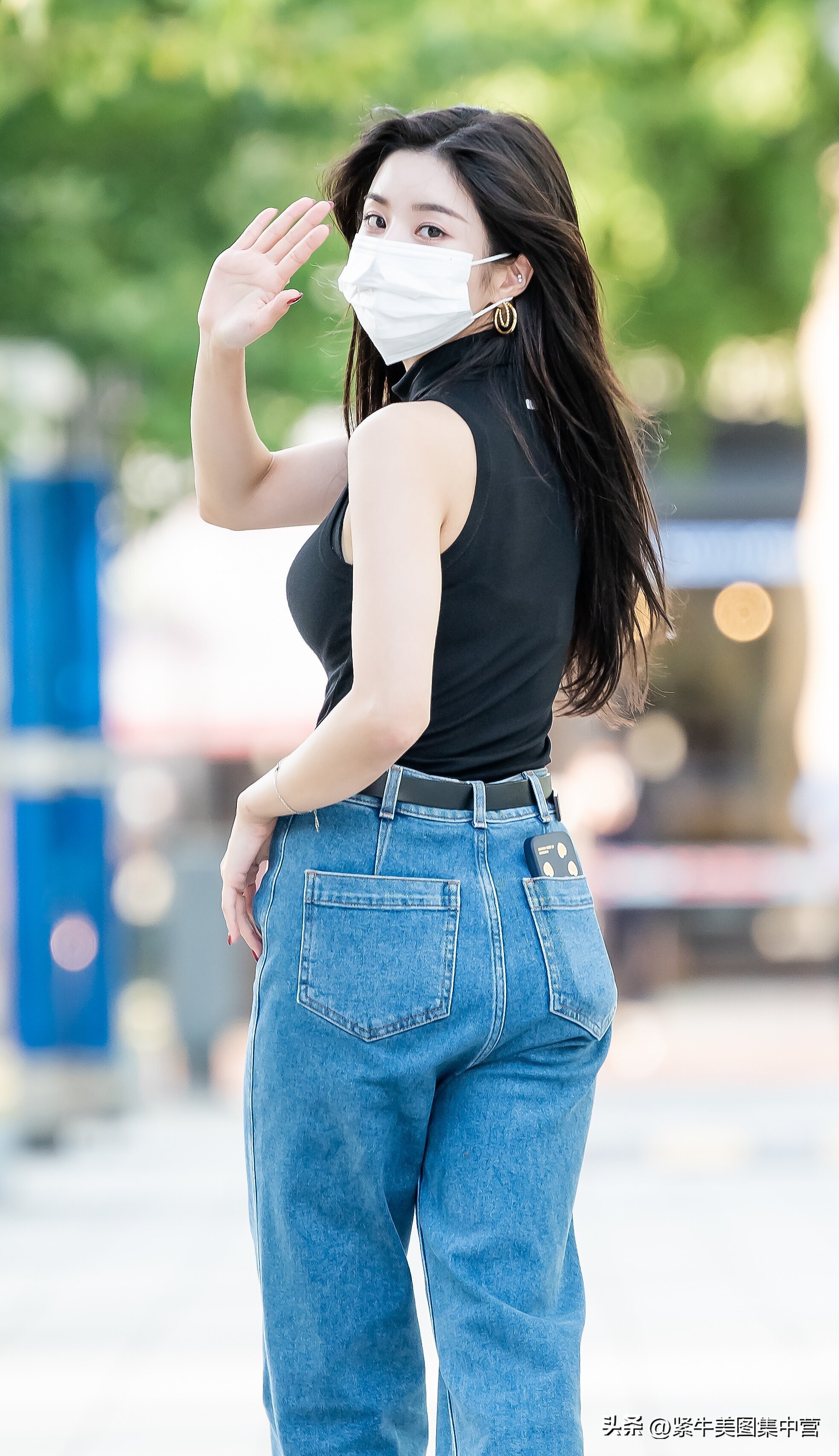 Quan enfei's jeans - iNEWS