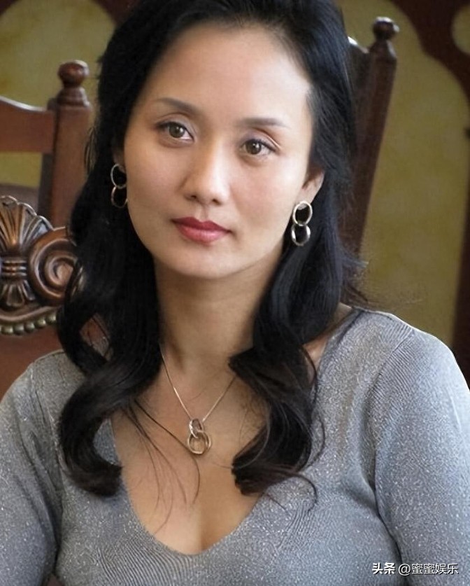 58-year-old Li Ying's marriage to a wealthy family was exposed as fake ...