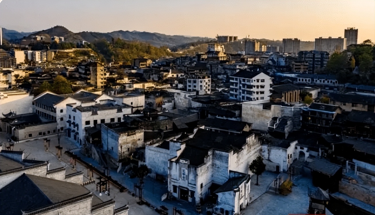 [History and Culture] Luo Zhewen: Hongjiang Ancient Commercial City is ...