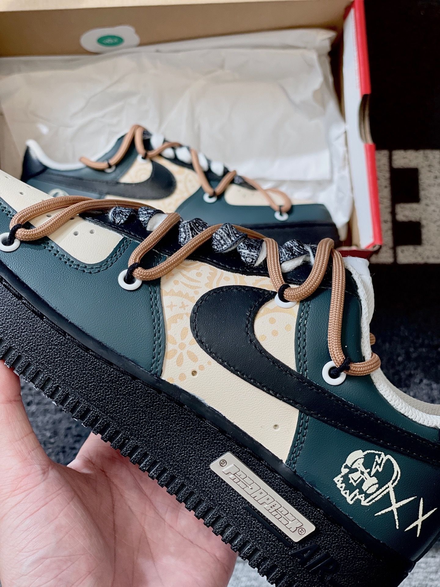 Nike death skater is so cool~ - iNEWS