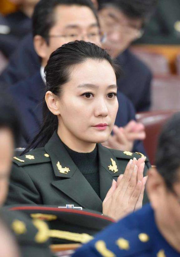 44-year-old Tan Jing appeared in his hometown in Shanxi, ate at a ...