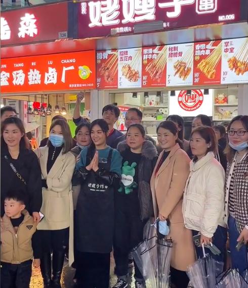 Fan Xiaohui made her first appearance after the turmoil and has gone ...