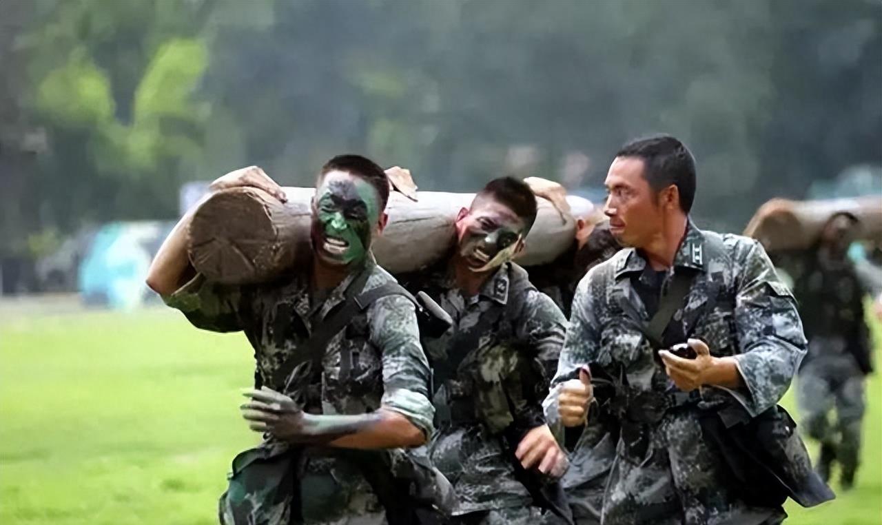 How strong is the PLA's physical strength? US special forces ran 2.4 ...