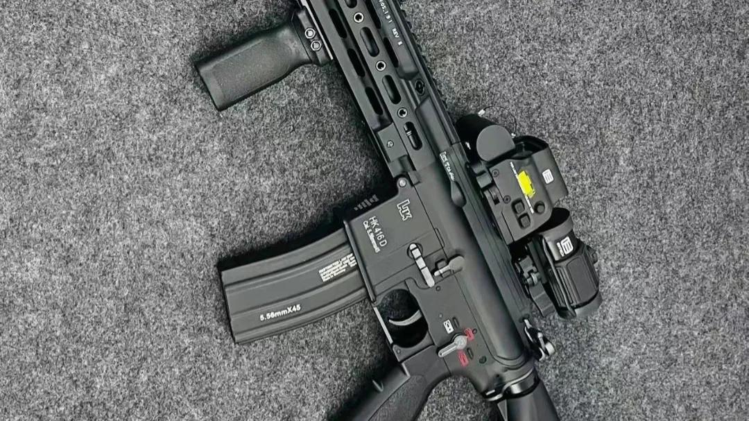 HK416 assault rifle has many advanced designs and advantages - iNEWS