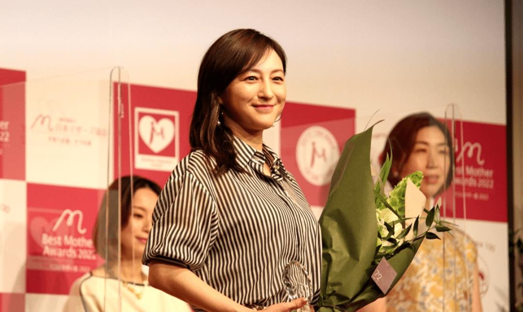 Japanese national beautiful girl exploded in derailment in marriage ...