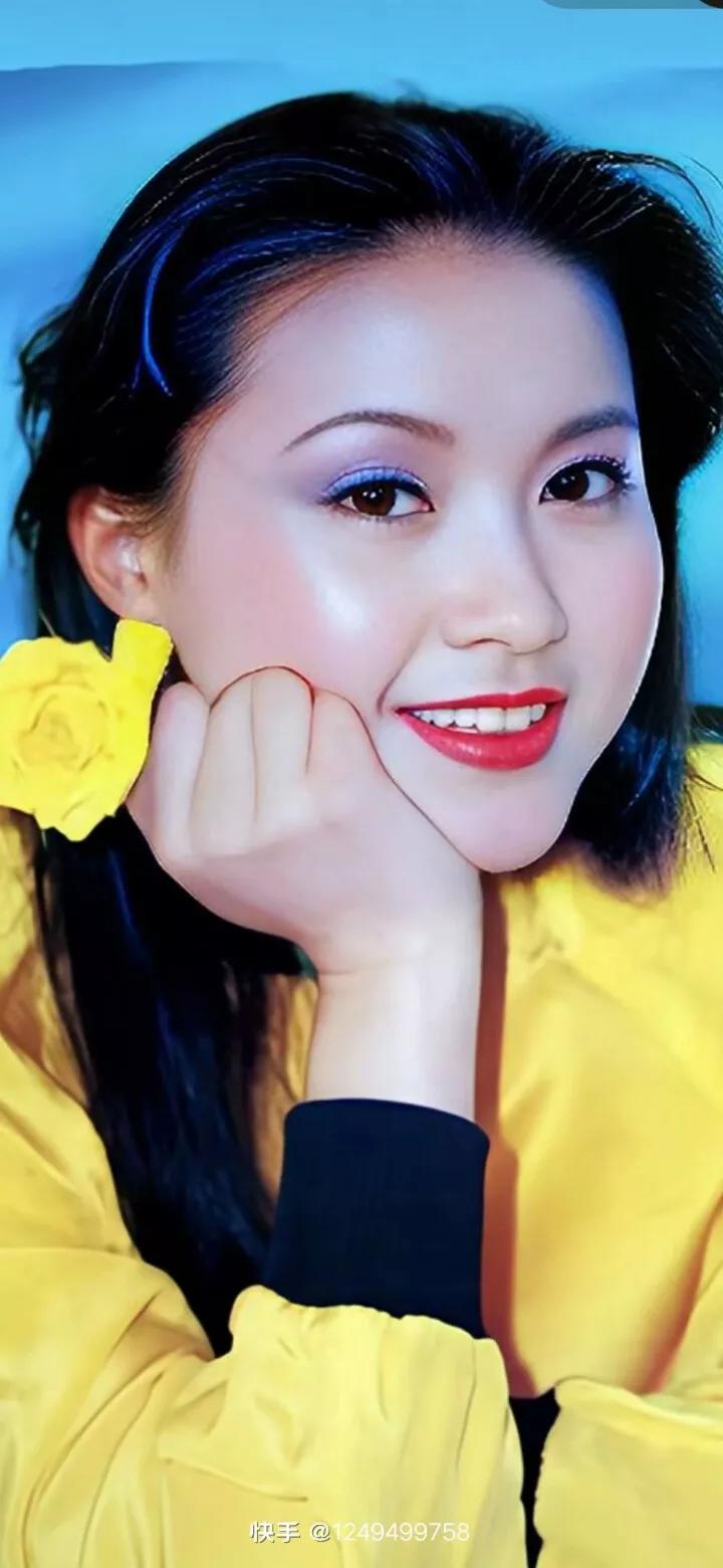 Movie actress Fang Shu in the 1980s - iNEWS