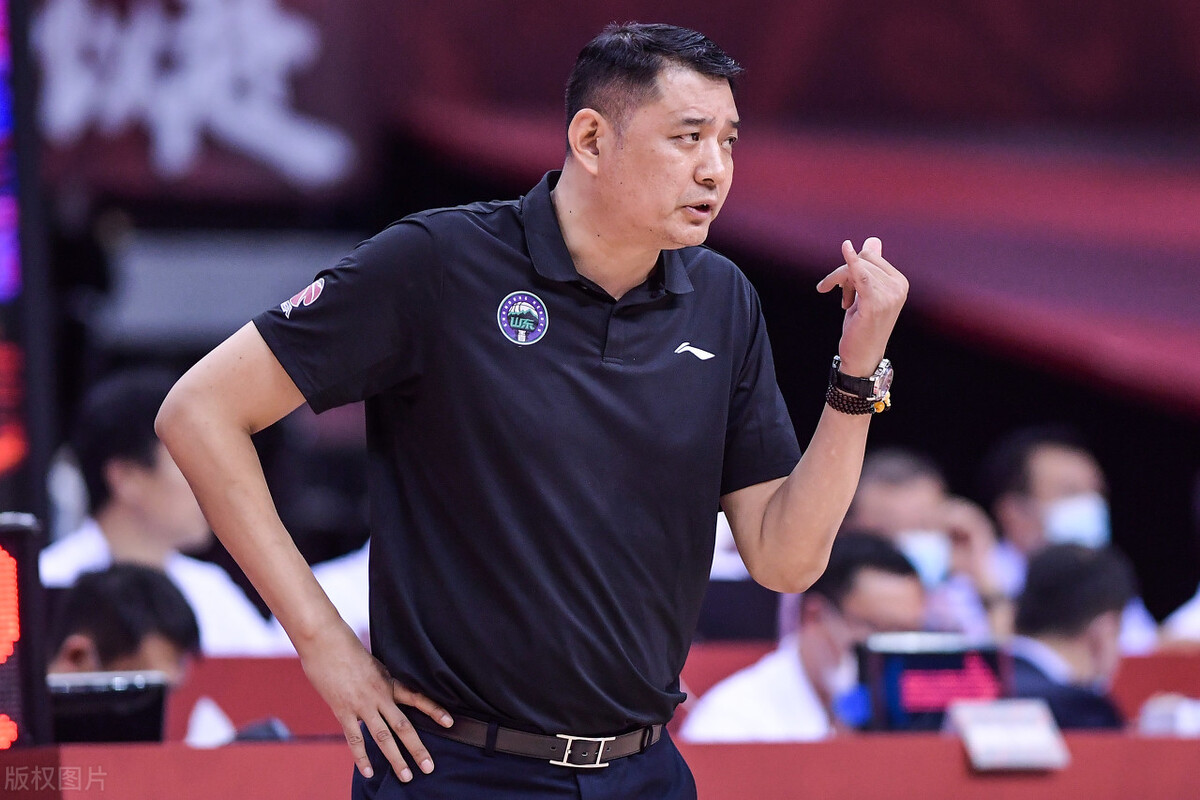 8pm! The Jinan Times official announced that the 53-year-old marshal ...