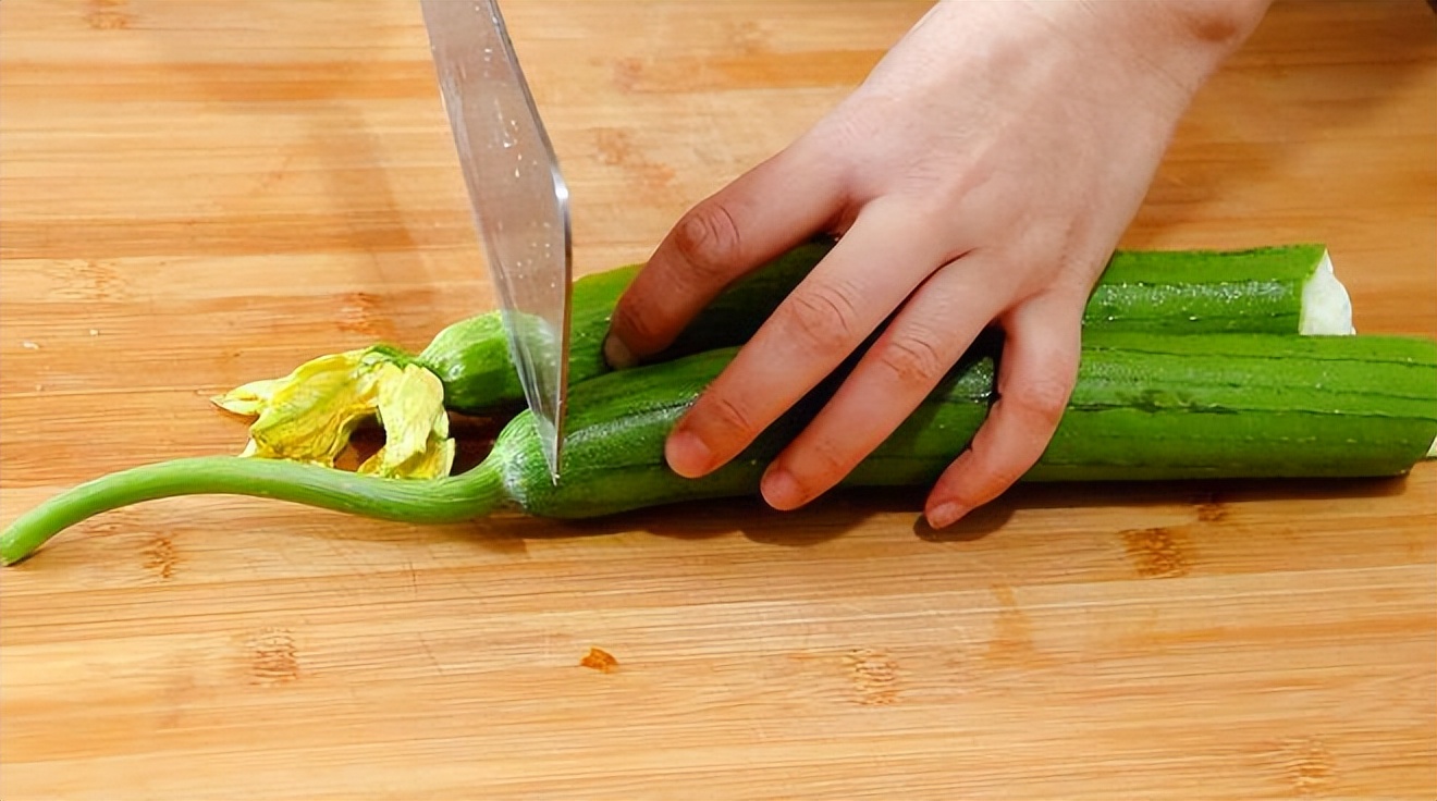 You can also eat more loofah after autumn, teach you 5 kinds of ...