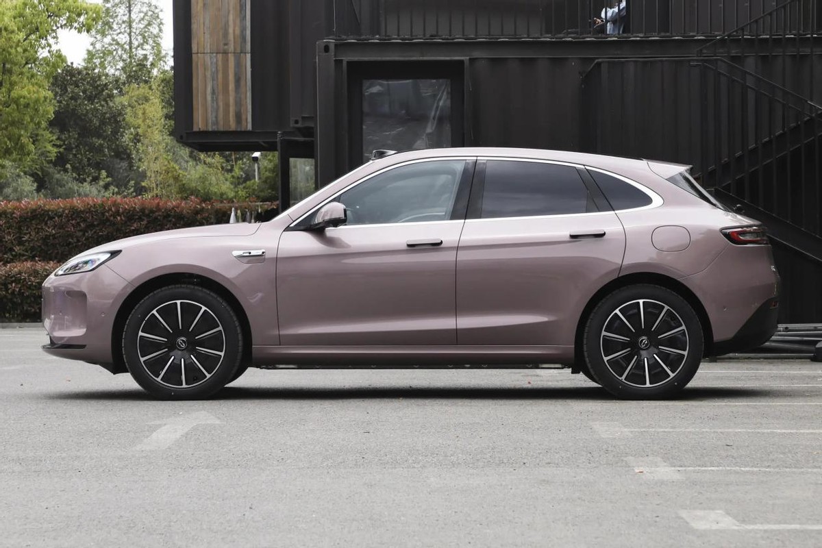 Huawei's entry into smart driving, is it smart enough? Wenjie M5 Smart ...