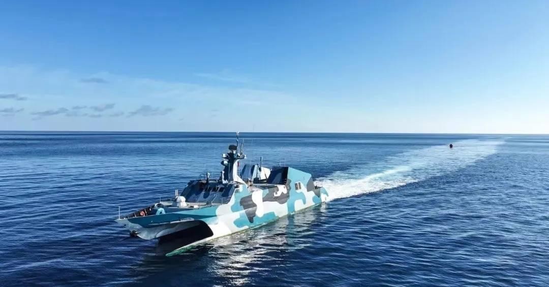 Speedboat attack! Live footage released → - iNEWS