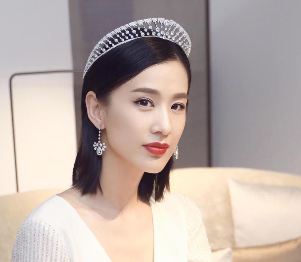 The same "rich wife", why did Huang Shengyi live like a princess, and ...