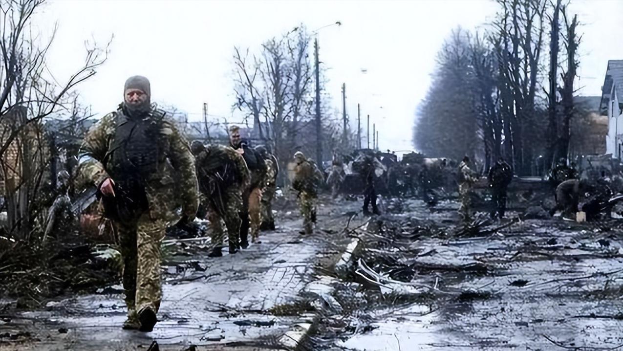The scene was tragic, a 500-kilogram high-explosive bomb exploded, the ...