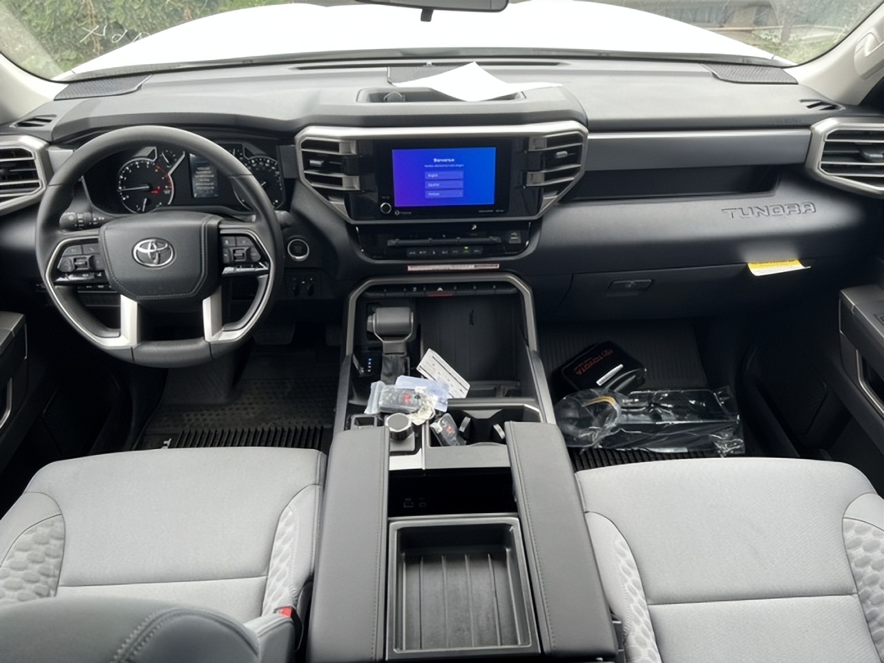 Tundra 22 3.5T SR5 TSS Blackened Off-Road Special Package - iNEWS