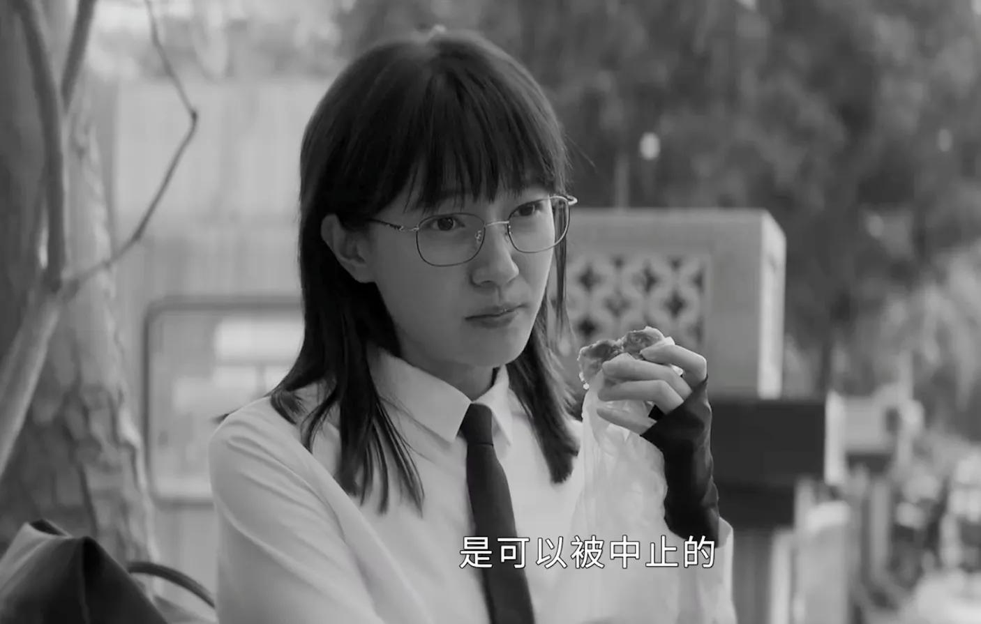 "Outside Court" devoured Mad Dog 357, the "spy" Xiao Zhen who lost his pain, and his identity ...